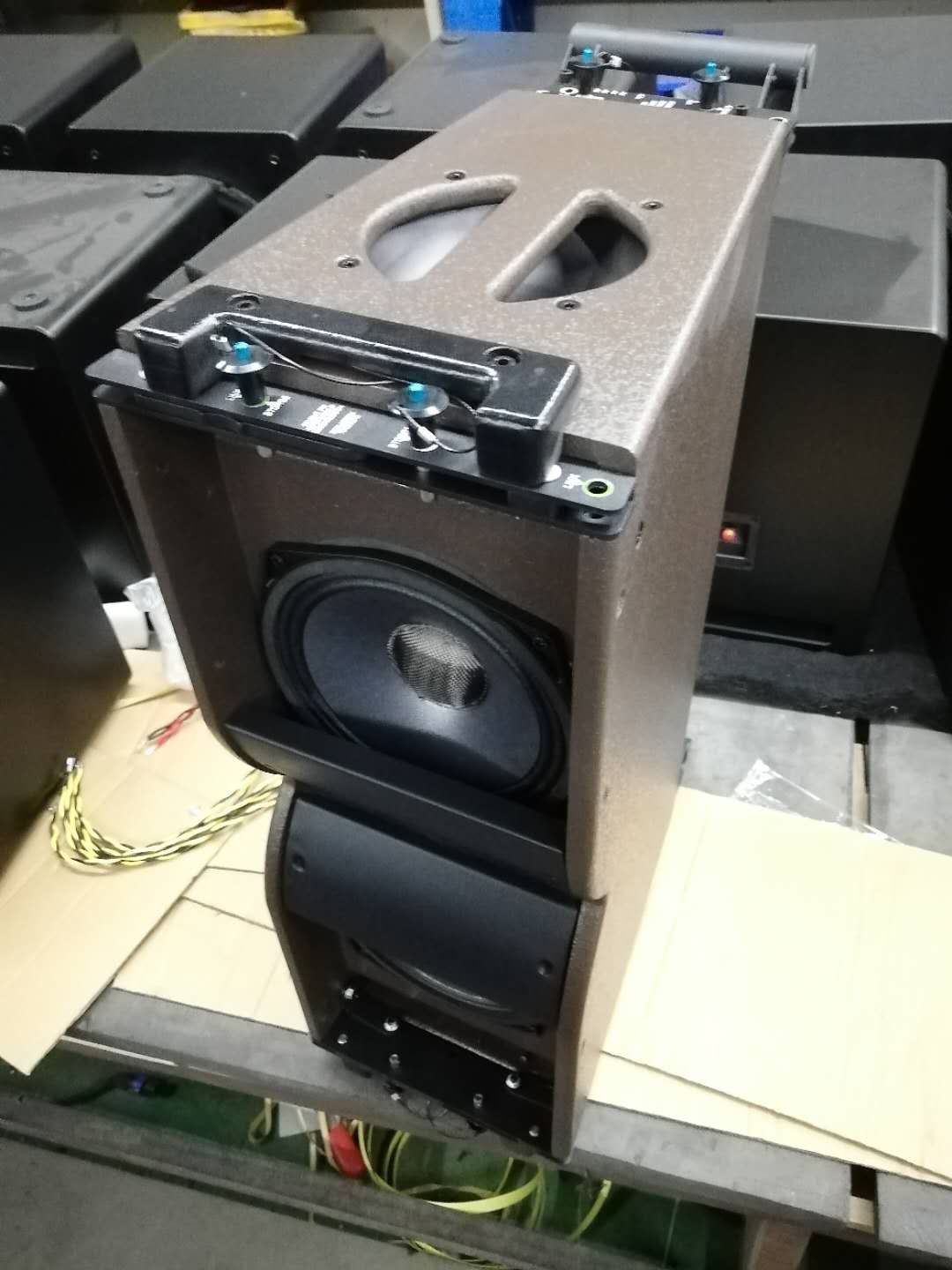 KARA & SB18 Dual 8 inch Two Way Bi-amped Line Array System - Buy KARA, SB18, line array system ...