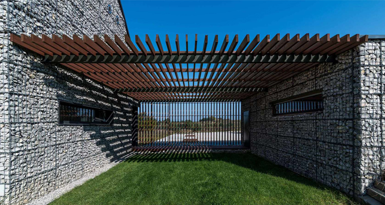 gabion house-lonrace