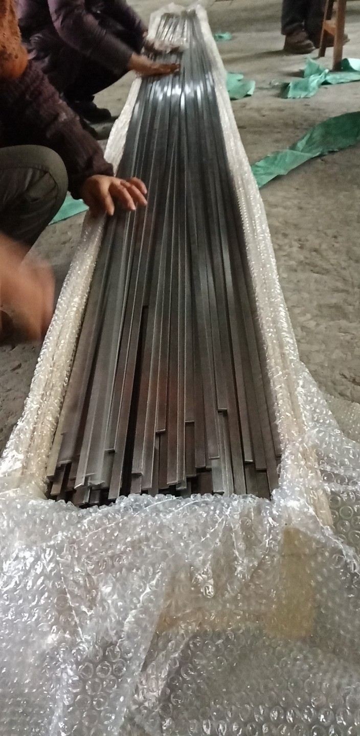 3x10mm HL finished SUS304 stainless steel flat bar - Buy HL finished ...